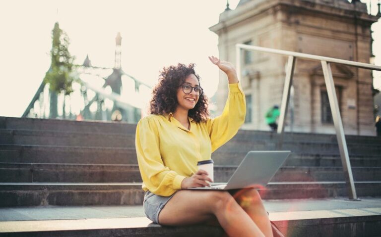 101 Funny Ways to Say Goodbye and Leave Them Smiling